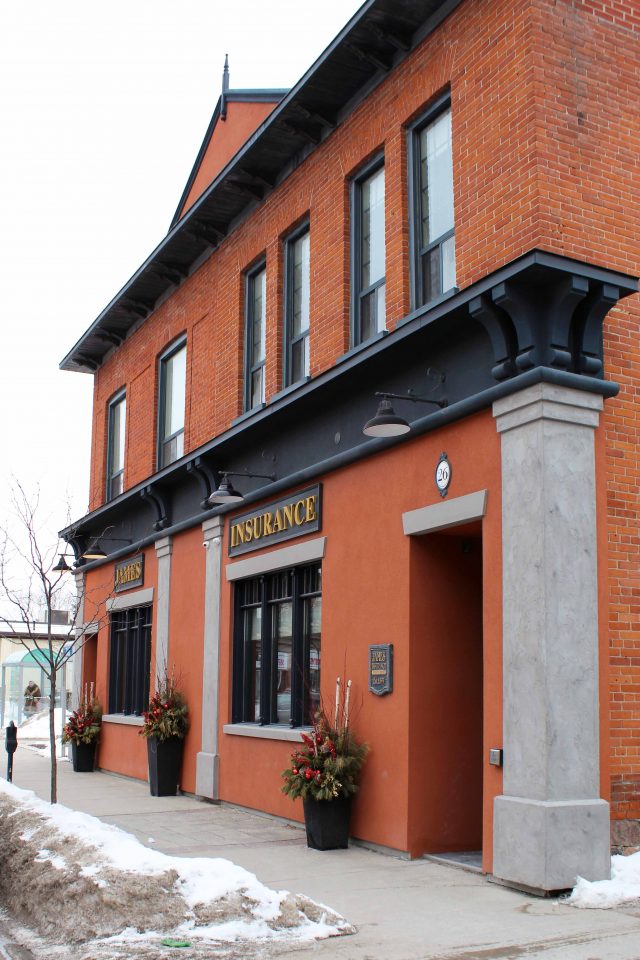 Veenstra Design & Fine Home Building